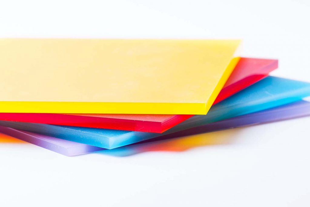 compression molding - Plexiglass sheets colored - Impact Solutions